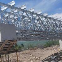 China Modular Steel Temporary Pedestrian Bridge 1.5m 2.134m Panel Height with 3375 kN.m Load Capacity for sale