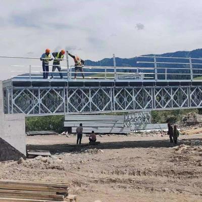 China 4.2m 7.35m 10.5m Modular Steel Pedestrian Bridge with 25+ Year Coating Life and 843.9kN Shear Capacity for sale