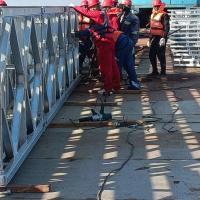 China Temporary Steel Suspension Bridge 3000mm x 1400mm with 843.9kN Shear Capacity and Modular Design for sale