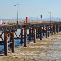China Temporary Steel Suspension Bridge Truss 4.2m Portable Structure with 843.9 kN Shear Capacity and 8228.6 kN.m Moment Rating for sale