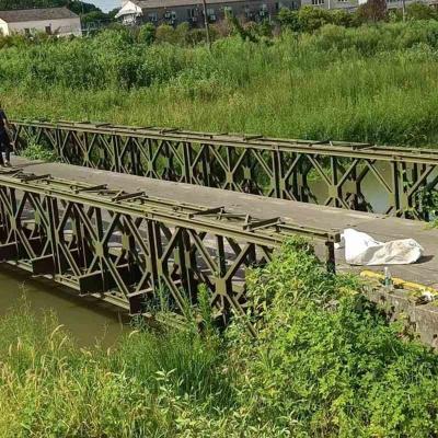 China Original Modular Steel Bridge 3.7m Width with Bolted Connection - 60,000 Ton Annual Capacity for sale
