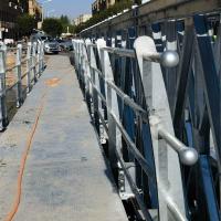 China Grade 8.8 Steel Structure Membrane Pre-Engineered Pedestrian Bridges with 0.3mm Welding Precision and 8228.6 kN.m Load Capacity for sale