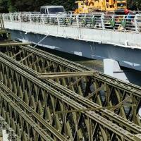 China Q345E TSR Panel Bridge - Prefabricated Truss Structure with 843.9 kN Load Capacity and Modular Design for sale