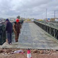 China Galvanized Bailey Bridge with 12676.1 kN.m Load Capacity - CB200 & CB321 Models for Heavy-Duty Applications for sale
