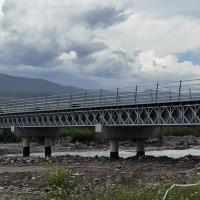 China Corrosion Resistant Sway Brace Metal Truss Bridge 7.6m Width with 3930.3 kN.m Standard Truss Moment and 843.9 kN Shear Capacity for sale