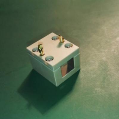 China LN LiNbO3 Pockels Cell 9mm Aperture 1064nm Low Half Wave Voltage High Damage Threshold AR Coated for Q Switch for sale