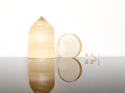 China TGG Single Crystal Magneto-Optical Material - 35-40 dB Verdet Constant, 7.13 g/cm³ Density for Faraday Rotators for sale
