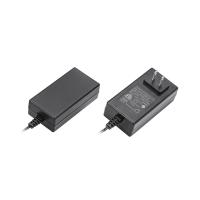 China Universal 18W/20W Fast Charger with 5V 2A Output and 50,000 Hours MTBF for Smartphones and Electronics for sale