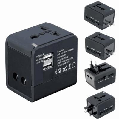 China REEU 5V 1A / 2.1A Universal AC Wall Mount Power Adapter with 100-240V Input and Multiple Plug Options for sale