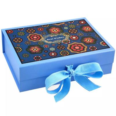 China Recycled Folding Gift Cardboard Gift Box Flap Packaging Ribbon Closure for sale