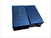 China BSCI Sturdy Black Magnetic Closure Gift Box Matt Lamination for sale