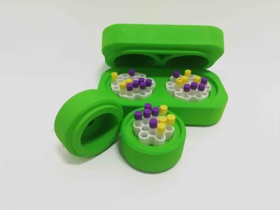 China Lab Cell Freezing Container For 12 X1ml / 2ml Vials 10 Year Shelf Time for sale