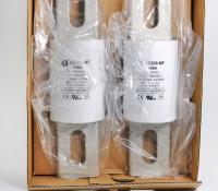 China Round Tube Bolt Connection Ceramic Automotive Fuses RS309-MF Series for sale