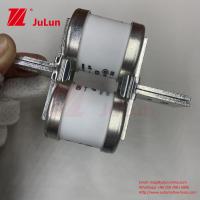 China 690V Rated Voltage BUSSMANN 630MMT Ceramic Automotive Fuses With Twin Flat Plate Bolt Design For M6/M8 Installation for sale