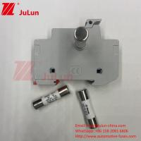 China 1500VDC Solar PV Fuse Holder with Fuse for Solar Photovoltaic Inverter Applications for sale