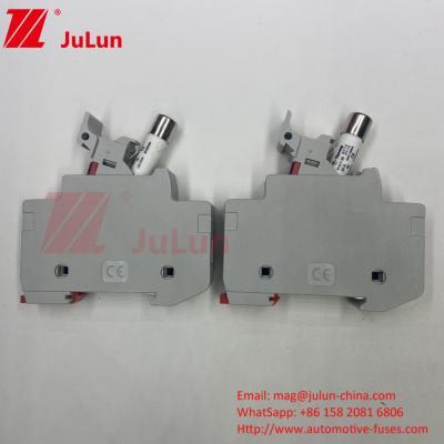 China 1000VDC 1500VDC 500VDC DIN Rail Solar Panel DC 32 Amp Solar Fuse Holder With Fuse For PV Pho for sale