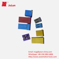 China Littel Automobile Square Fuse 32V 58V Cigarette Lighter 495 Fuse Box 20A30A40A50A60AImported for sale