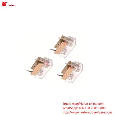 China Durable 50 Amp Automotive Fuse Holder Plastic / Nylon Shell for sale