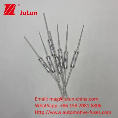 China 500V ASTM 30A Ceramic Fuses With Fuse Clamp For 10A-30A Electric Current Rated 500VDC for sale