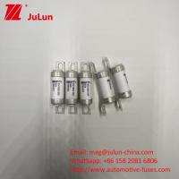 China 10A 700VDC EV1845 10kA Rated Medium Bolt Type EV Fuse with Screw Mounting for sale