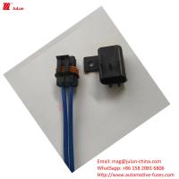 China Plastic / Nylon Shell 32V Electric Vehicle Fuse Holder 30A-500A 1 Pole Manual Reset for sale