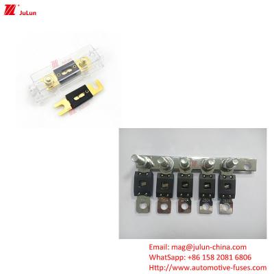 China Bipolar Automotive Spare Parts Plastic Housing Fuse Holder Rated Voltage 32V / 48V / 72V for sale