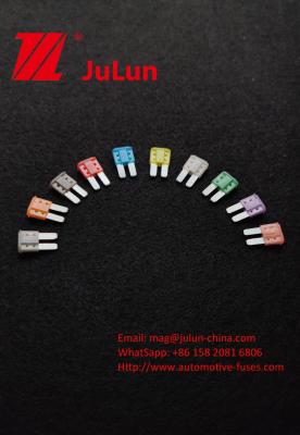 China Automotive Blade Shunt 15A 32V Circuit Breakers 0337 0237 0299 For Automotive Industry for sale