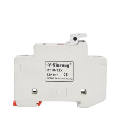 China PV 10*38mm Cylindrical Fuse Holder with 32A 690V Low Voltage for sale