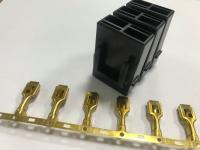 China Waterproof 12V 40A Medium Insert Car Fuse Holder for sale