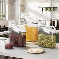 China Multi Purpose Reusable Snap On Stackable Plastic Food Storage Containers for sale
