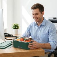 China 1.8L Capacity Electric Lunch Boxes Constructed Using 304 Stainless Steel PP Providing EU US UK AU Socket Compatibility for sale