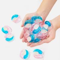 China 3-In-1 Stain Removal Laundry Capsules 12g Water-Soluble Film With Long Lasting Fragrance And Three Color Formula for sale
