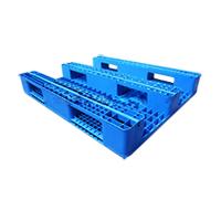 China Hygienic 3 Runner Flat Plastic Pallet 1200mm×1000mm 4000~6000KG for sale