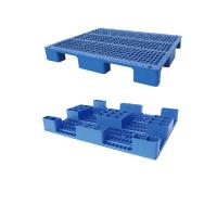 China Customize Lightweight Plastic Pallet 1000kgs Roto Moulded Pallets for sale