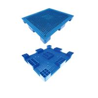 China Customize Lightweight Plastic Pallet 1000kgs Roto Moulded Pallets for sale