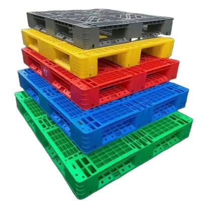 China Warehouse Industrial Heavy Duty ISO Nestable Plastic Pallet 1400x1200 For Storage for sale