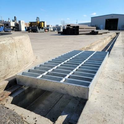 China 30×3mm 304 Stainless Steel Bar Grating for Corrosion Resistant Chemical Platform for sale