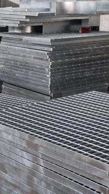 China 32×5mm HDG Compound Steel Bar Grating for Anti-Dust Factory Flooring for sale