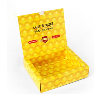 China Full Color Garment Packaging Boxes with Tie Closures - CMYK Printing on 157-400 GSM White Cardboard Materials for sale