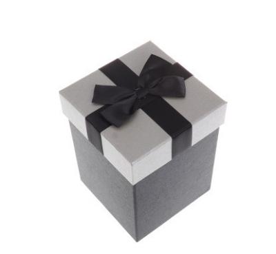 China Custom Paper Board Chocolate Presentation Boxes 15x15x4cm with Ribbon Packaging | OEM Offset Printing for sale