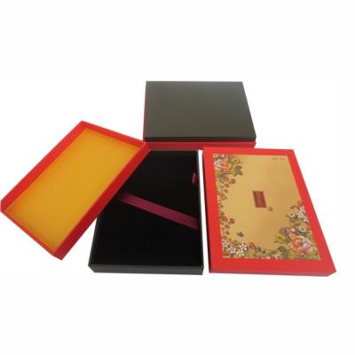 China Custom Rigid Cardboard Clothing Gift Boxes with 600-2500GSM Thickness and CMYK/PMS Color Printing Options for sale