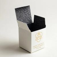 China Custom Gold Foil and UV Printing Cosmetics Packaging Boxes White Art Paper 190gsm for sale