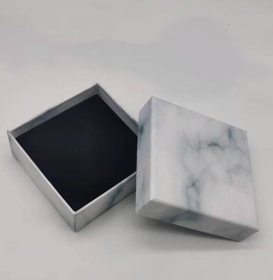 China 1000gsm Matte Lamination CMYK Full Color Printed Jewelry Packaging Box with Sponge for sale