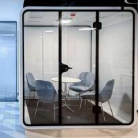 China Modular 4 Seat Indoor Office Pod Soundproof Booth Customized Aluminum Alloy 35dB for sale