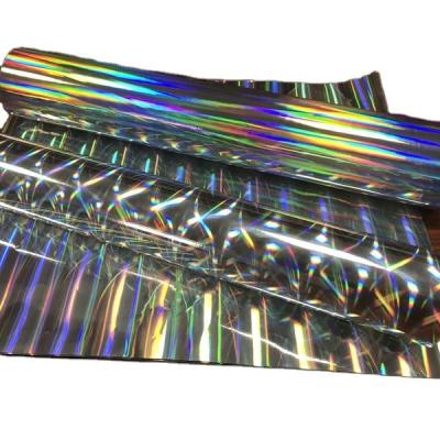 China PET BOPP Holographic Lamination Film 15-25 Micron Metallized Packaging Film for sale