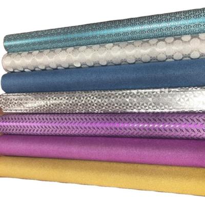 China Thermal Glitter Transparent Lamination Film Roll 110-120 Micron for Paper Board Packaging for sale