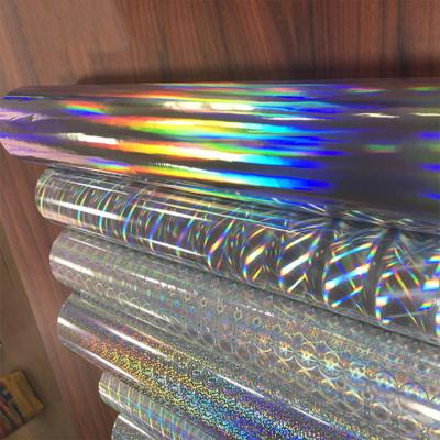China Seamless Rainbow Transparent Holographic Film 23 Micron BOPP PET Decorative Packaging for sale