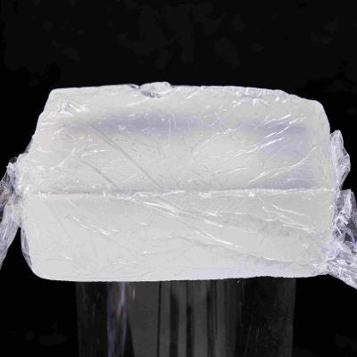 China Z620A Soft Hot Melt Pressure Sensitive Adhesive for PET Bottle Labeling, Excellent Initial Tack and Low Temperature Resistance for sale
