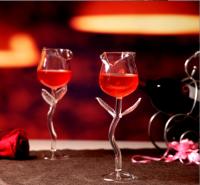 China Special Rose Shape Juice Beverage Cocktail Glass Bottle Transparent 180ml For Bar for sale