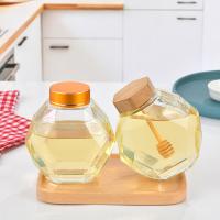 China H11.7cm Diamond Shape Honey Jar 500ml Amber Glass Jar Wooden Lid for sale